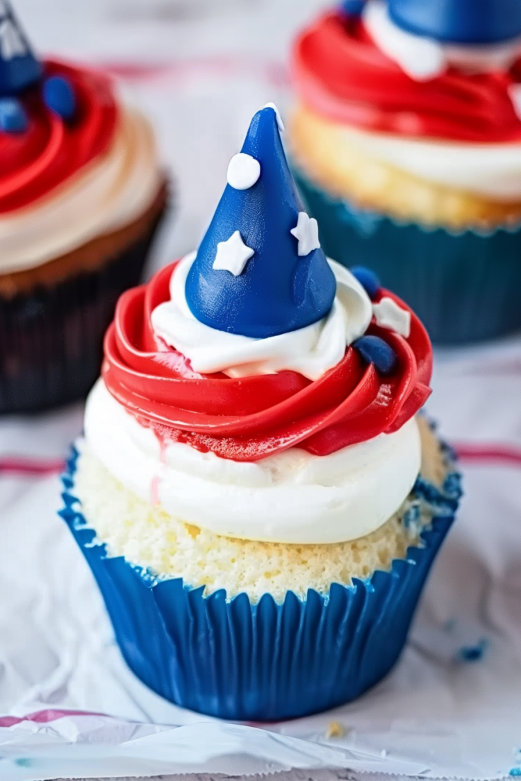 Ultimate Red, White, and Blue Hi Hat Cupcakes Recipe Guide | Fourth of ...