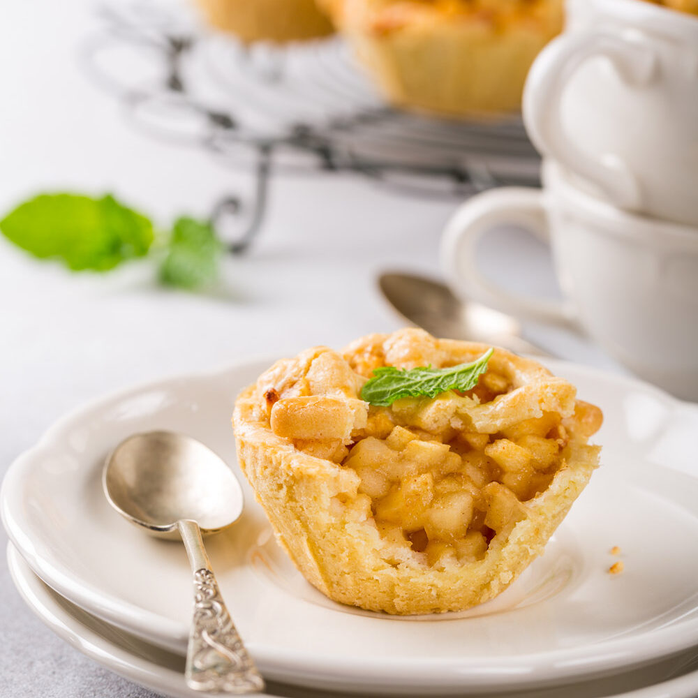 Easy Mini Apple Pies Recipe | Perfect for Any Occasion